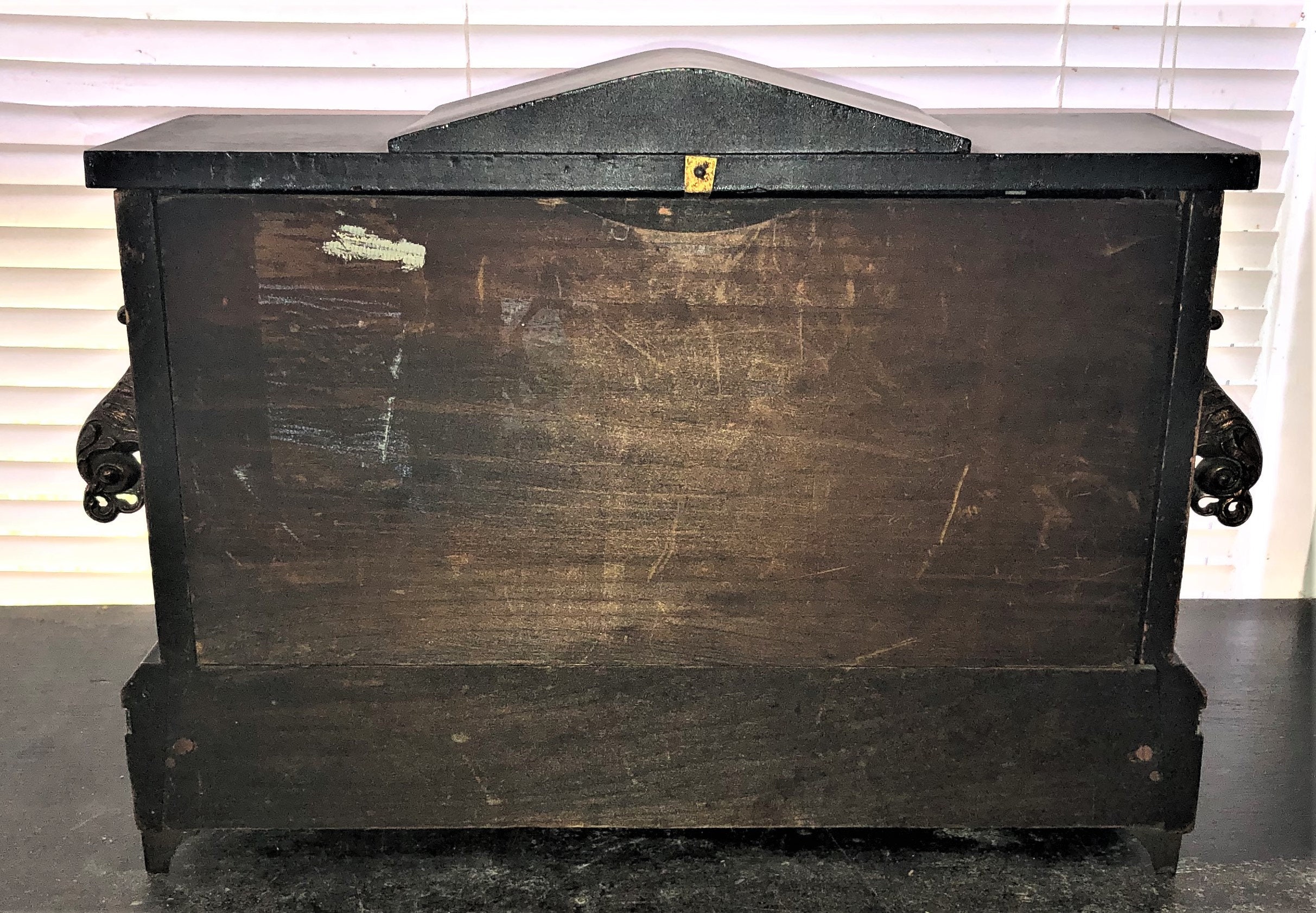 Elias Ingraham Mantle Clock With Unique? Design but With Elements of ...