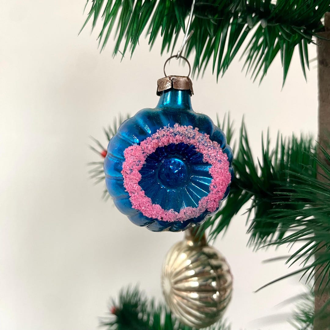 Vintage Round Indent Feather Tree Ornament - Etsy