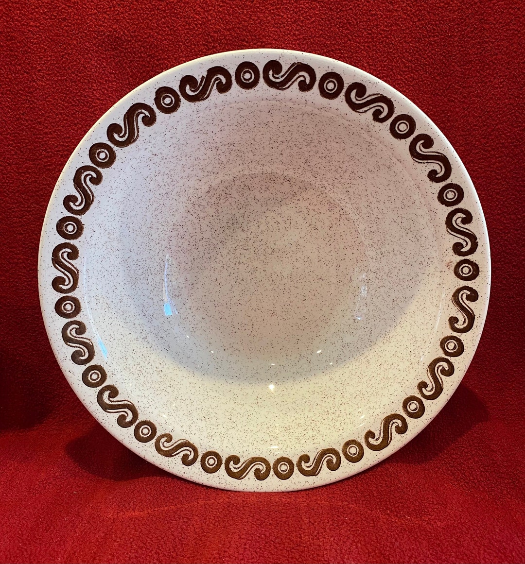 Biltons Ironstone Celtic Rose Pattern Serving Bowl. Geometric Pattern ...
