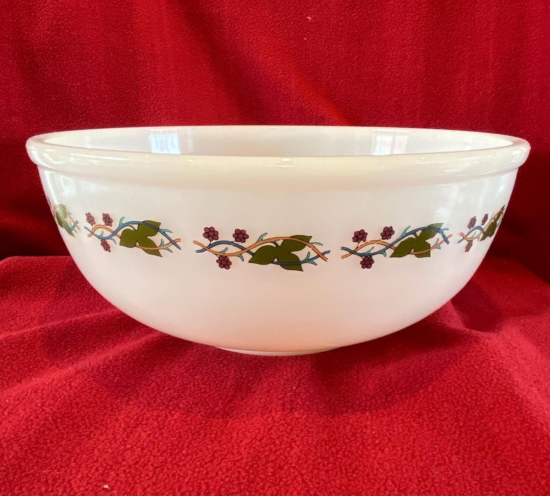 Phoenix Opalware Bramble and Berry Pattern Large Mixing Bowl. 6pt ...