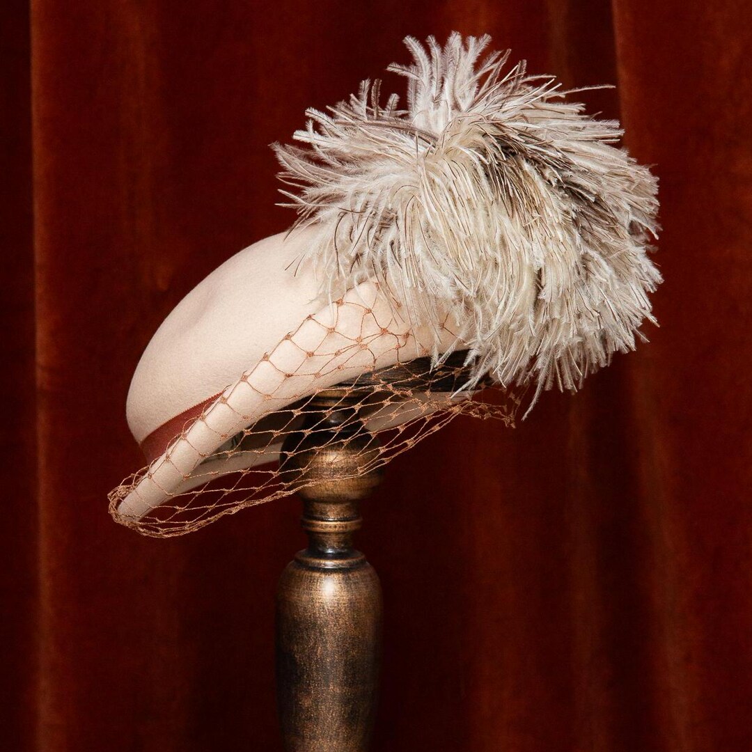RARE Beautiful Beige 1920s 1930s 1940s Halo / Bumper / Capulet Hat With ...