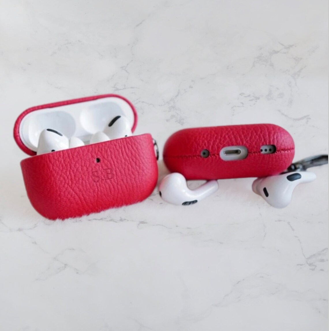 Personalized Custom Engraved Initials Monogram Pebble Leather AirPod ...