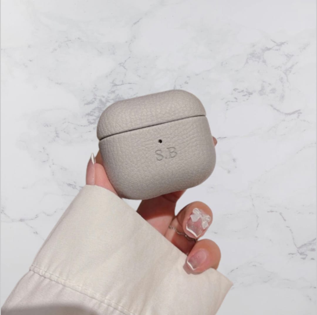 Personalized Custom Engraved Initials Monogram Pebble Leather AirPod ...