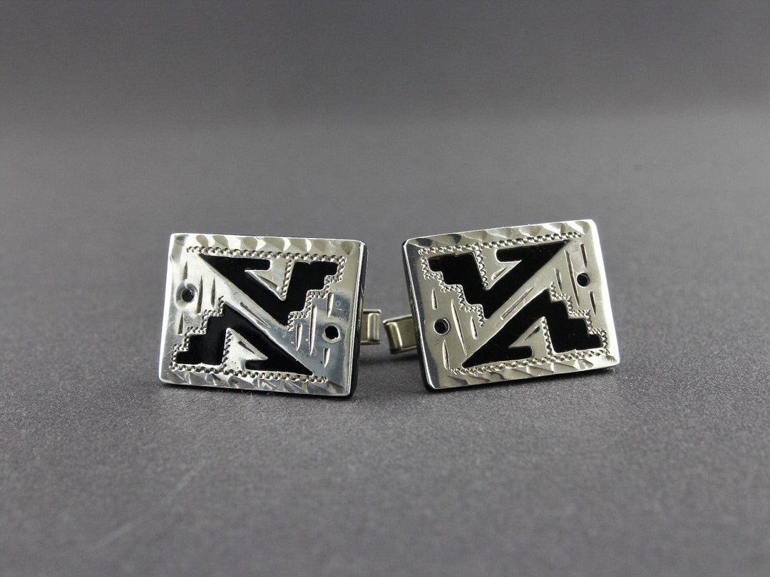 Vintage Mexican Sterling Silver Black Enamel Engraved Aztec Pattern ...