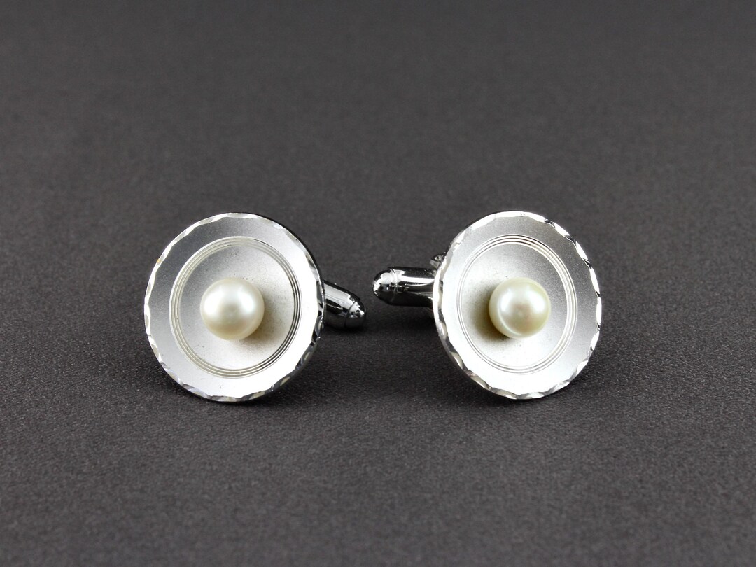 Vintage Anson Sterling Silver White Cultured Pearl Diamond Cut Round ...