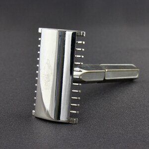Vintage 1930s Leresche Silver Double Edge Safety Razor and Unused Blade ...
