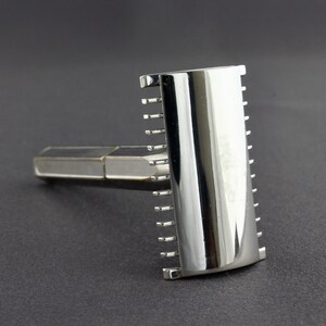 Vintage 1930s Leresche Silver Double Edge Safety Razor and Unused Blade ...