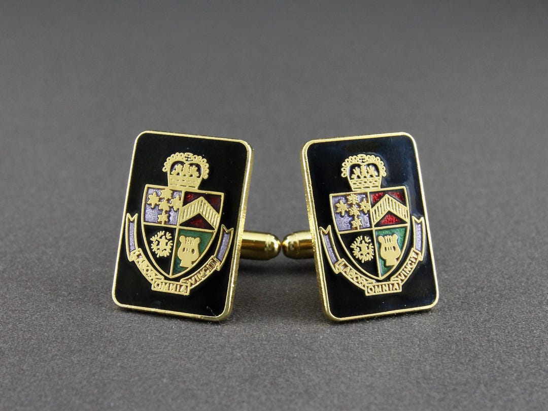 Vintage Coat of Arms With Motto Labor Omnia Vincit Work Conquers All ...