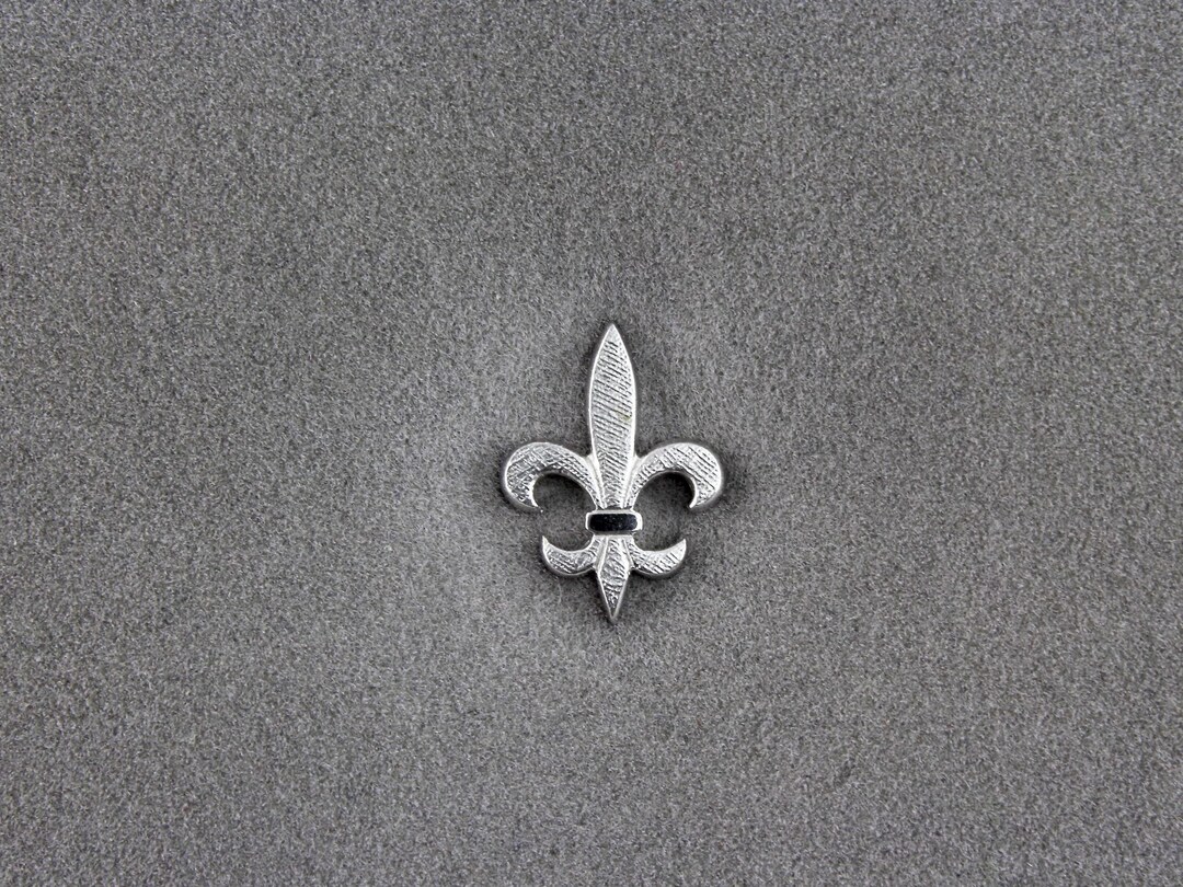 Vintage Swank Shiny Silver Tone Fleur De Lis Tie Tack Pin With A Chain ...