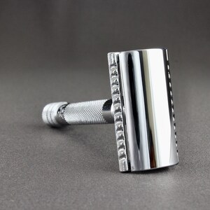 Merkur Model 33C Classic 3 Piece Silver Double Edge Silver Safety Razor ...