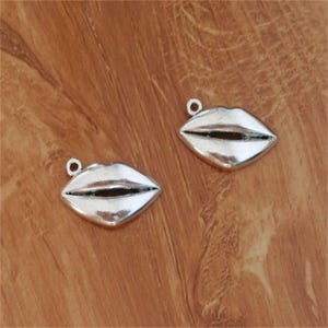 20pcs Sexy Lips Charms Kissing Jewelry Making Supplies Antique Silver ...