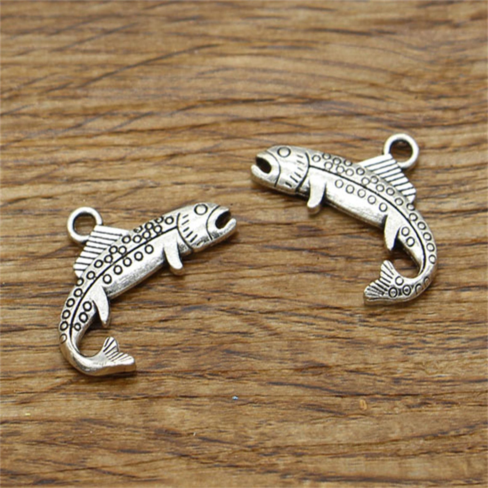 20pcs Fish Charms Bass or Trout Charm Antique Silver Tone 17x25mm ...