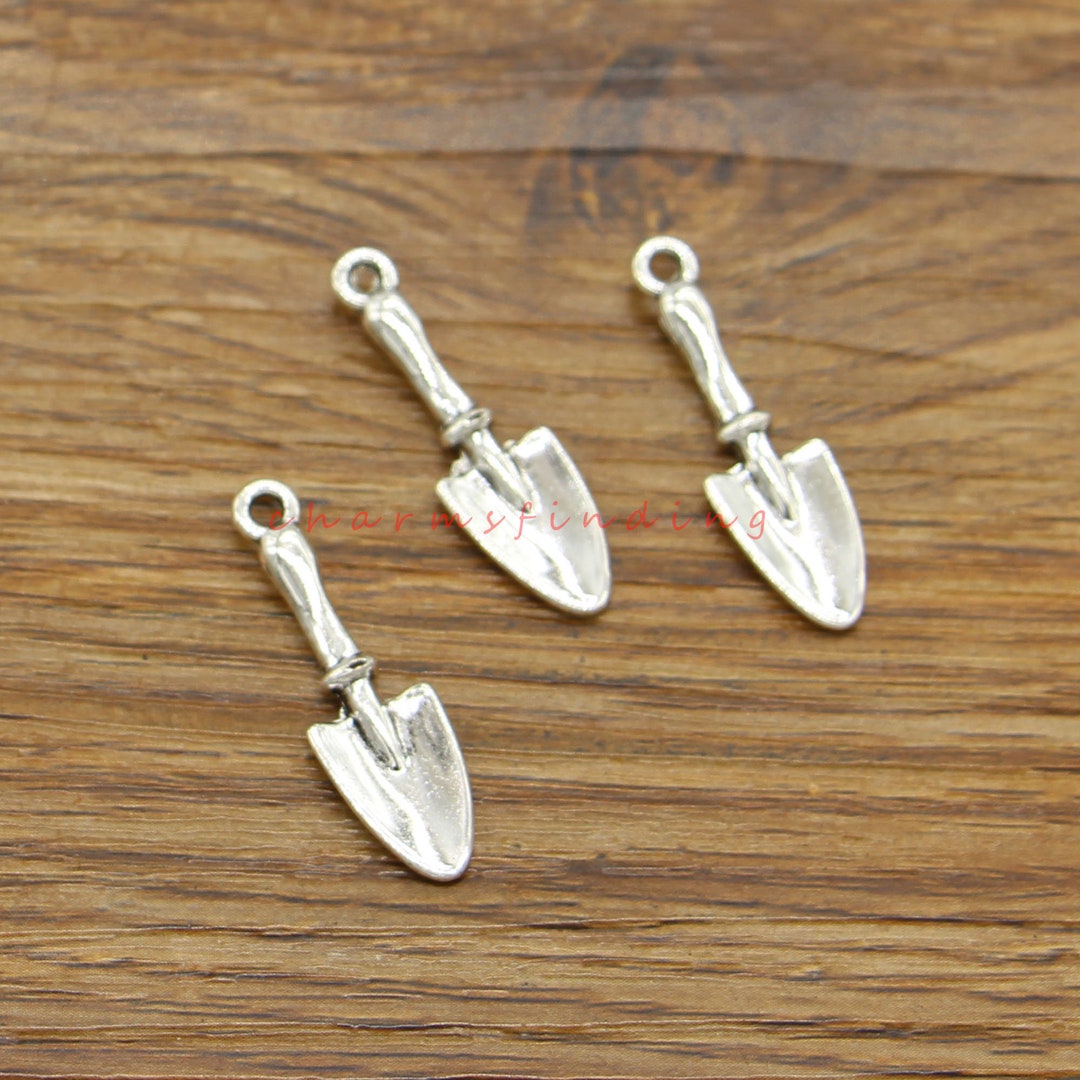 30pcs Spade Charms Garden Shovel 3D Tool Charms Antique Silver Tone ...