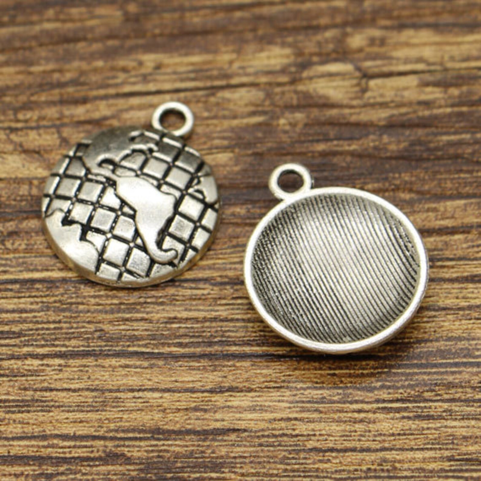 15pcs Global Charms Antique Silver Tone 20x24mm CF2919 - Etsy