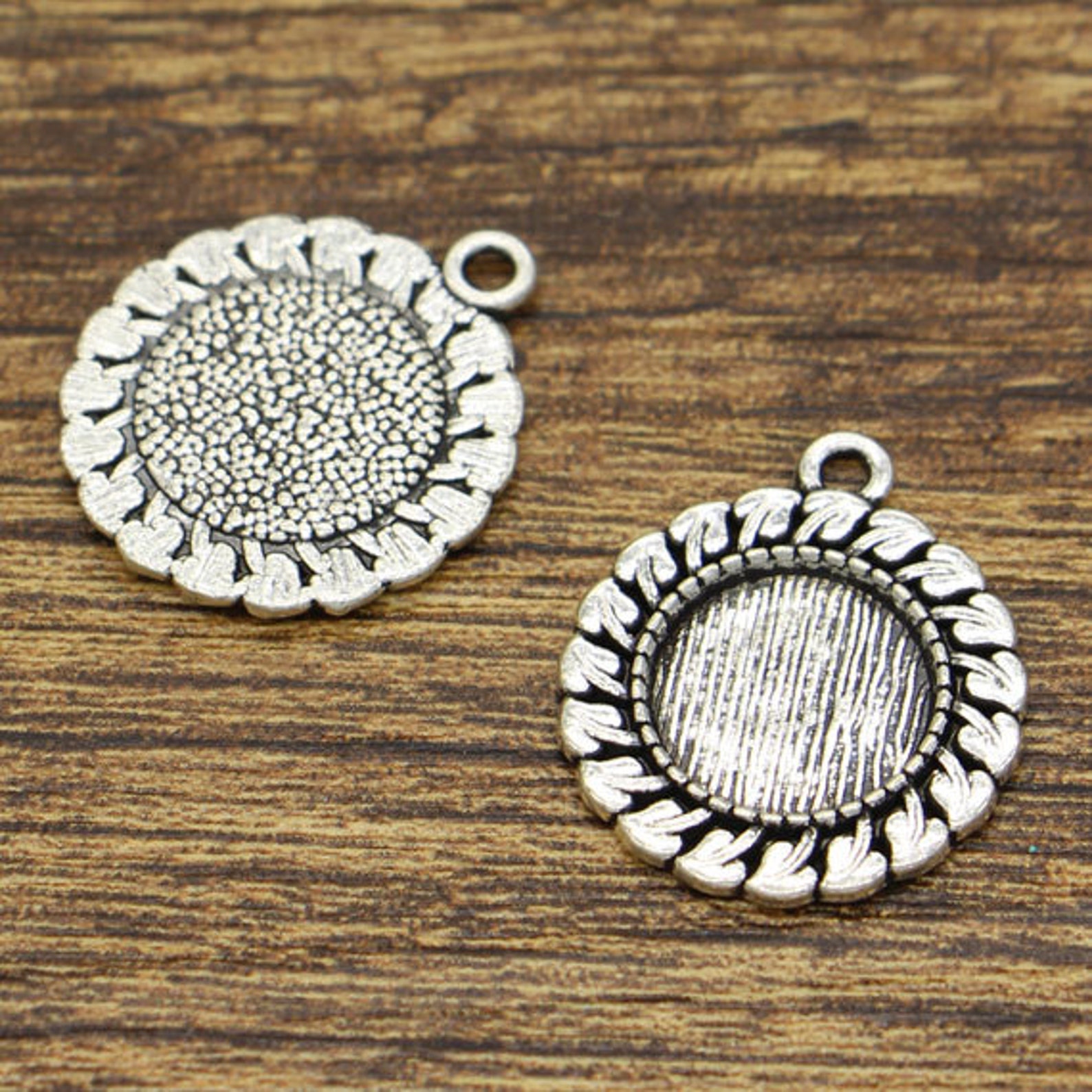 15pcs Flower Disc Charms Round Charms Bezel Setting Pendnat - Etsy