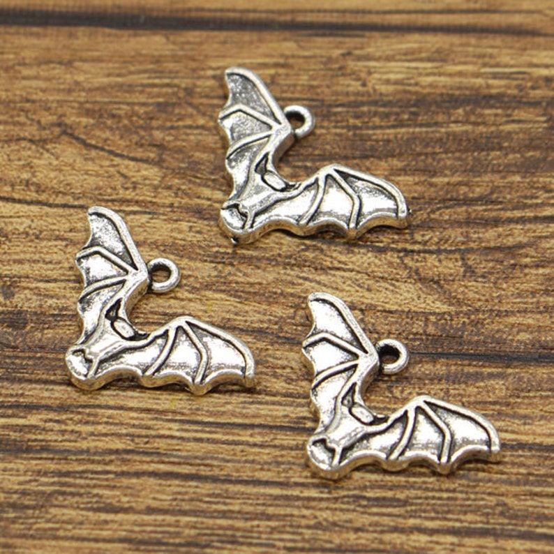 30pcs Bat Charms Halloween Charm Antique Silver Tone 24x15mm - Etsy