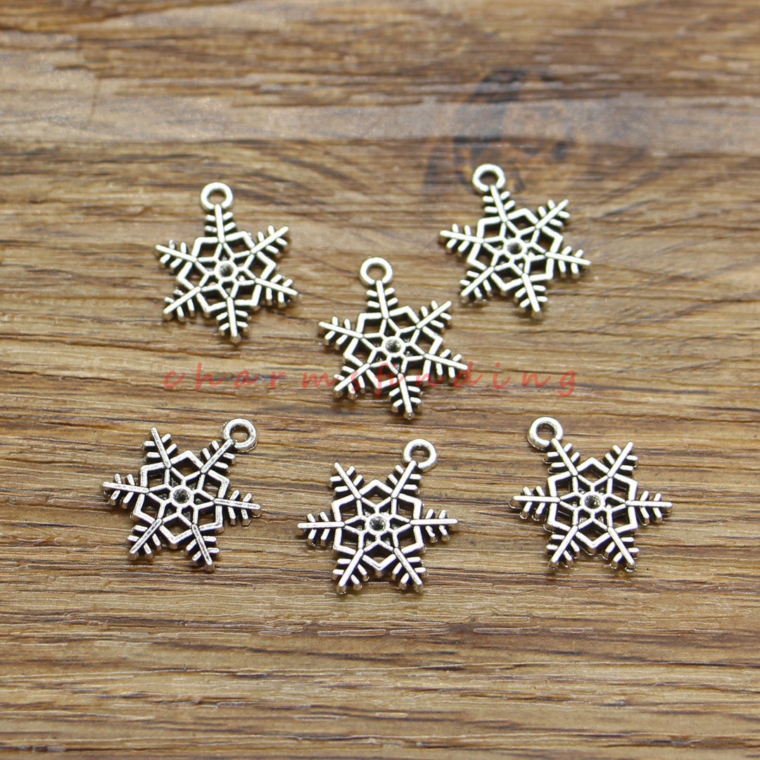 50pcs Snowflake Charms Snow Charms Xmas Christmas Charms Antique Silver ...