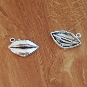 20pcs Sexy Lips Charms Kissing Jewelry Making Supplies Antique Silver ...