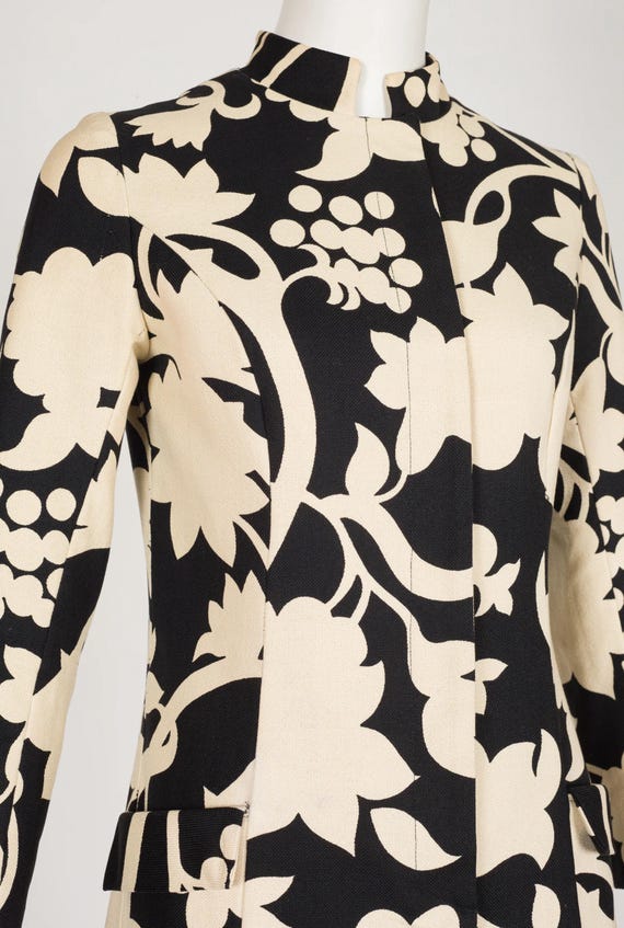 RESERVED Mr. Mort 1960s Vintage Grapevine Graphic Pri… - Gem