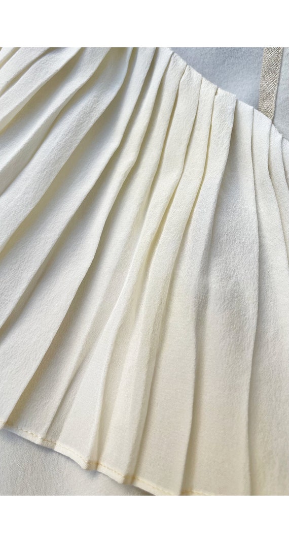 Gucci 1983 S/S Ad Campaign Vintage Ruffle Neck Cream … - Gem