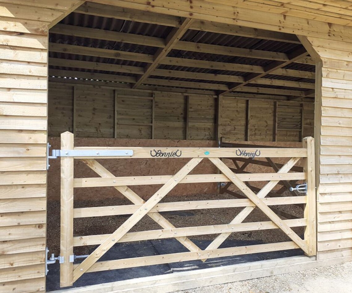 Stable Door Name Plate / Stable Name Plaque / Horse Name Sign / Pony ...