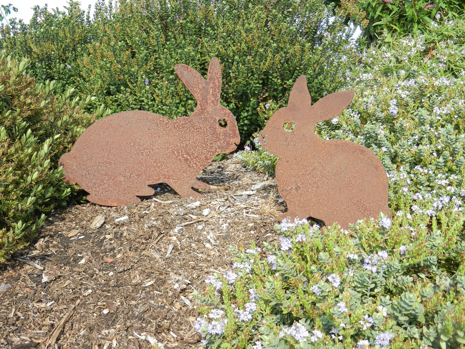 Rusty Metal Rabbits / Garden Ornament / Rabbit Art / Rabbit - Etsy