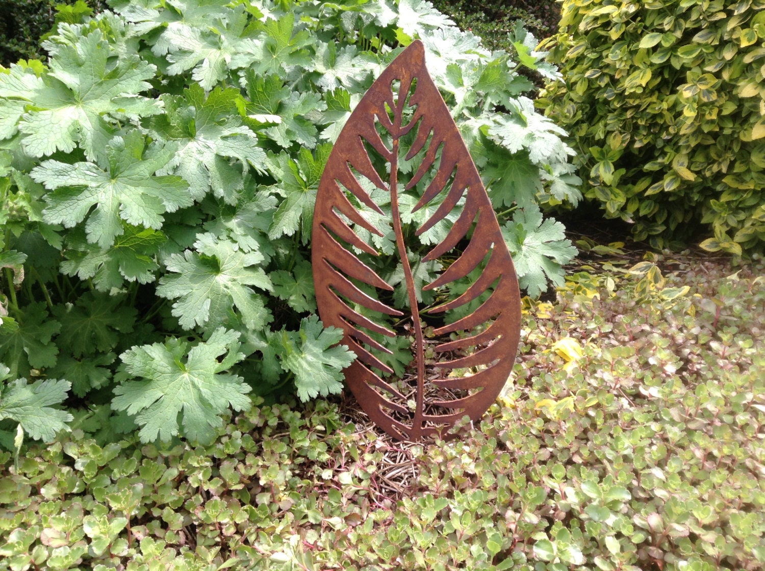 Rusty Leaf Garden Art / Rusty Metal Leaf Decor / Garden Leaf - Etsy