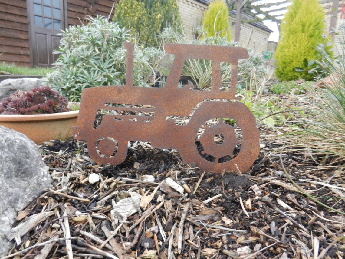 Rusty Metal Tractor / Tractor Garden Art / Tractor Gift / Farm | Etsy UK