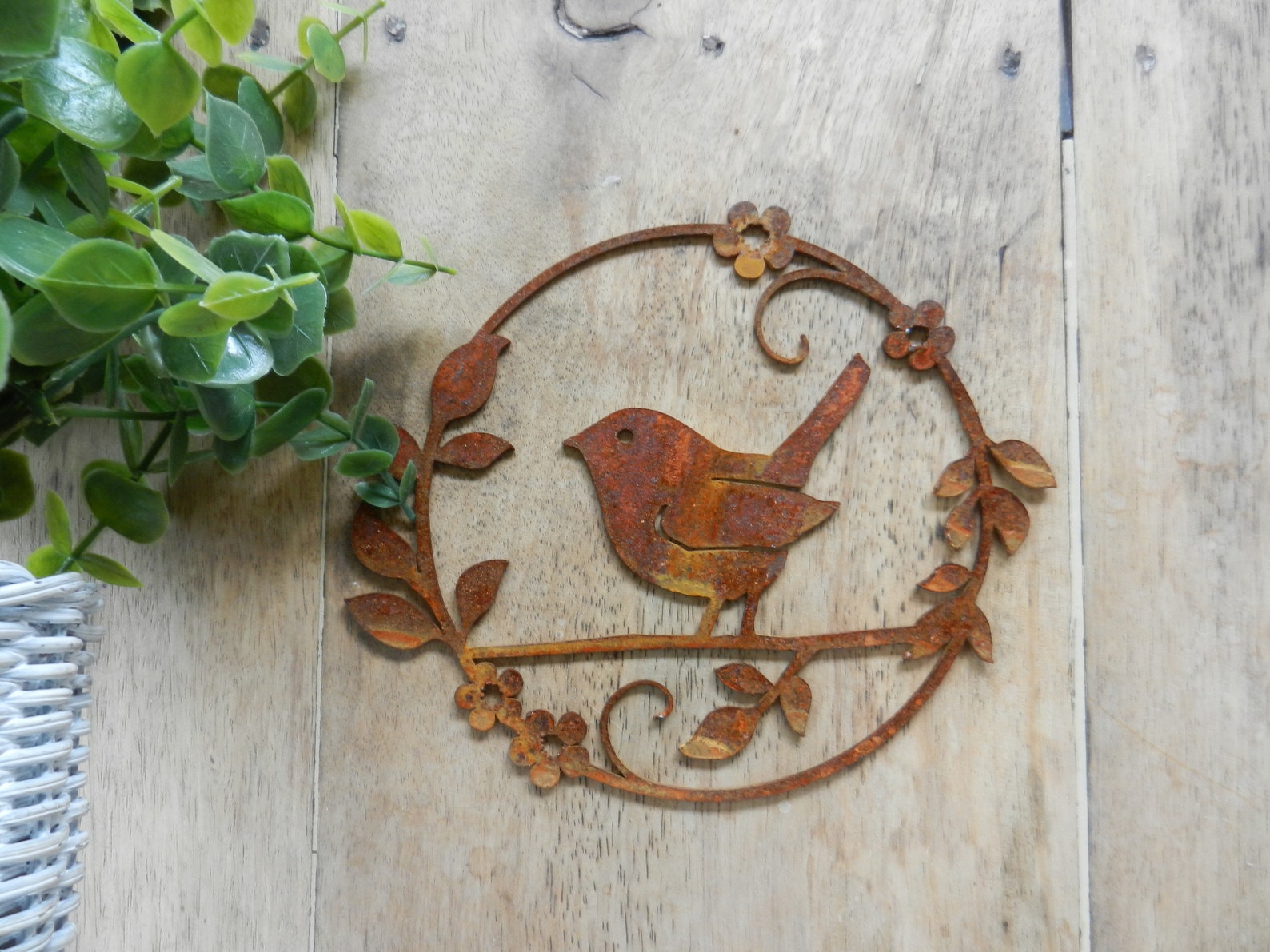 Wren Garden Decor / Rusty Bird Garden Gift / Wren Bird Lover Gift ...