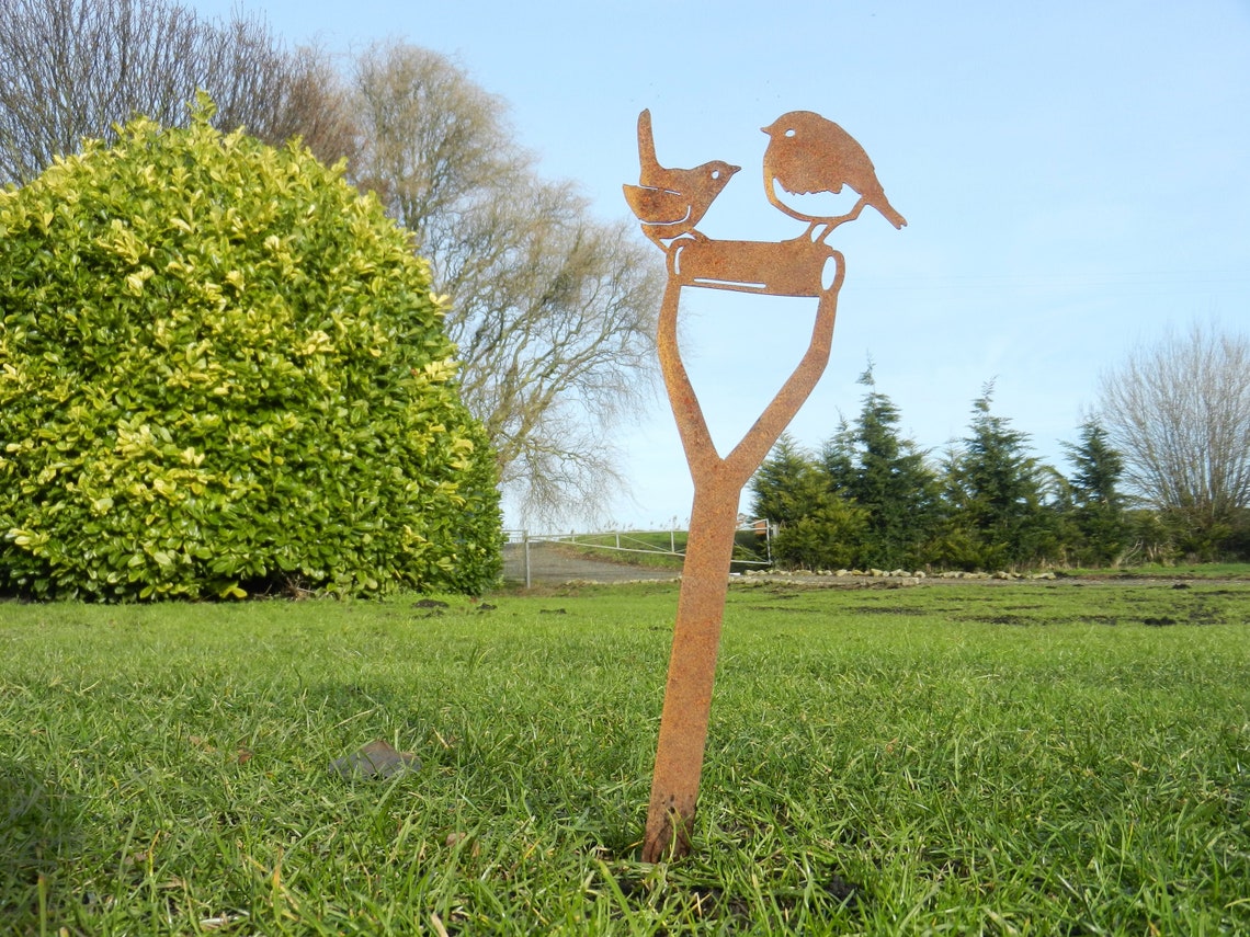 Robin With Wren on Spade Garden Decoration / Bird Garden Gift - Etsy UK