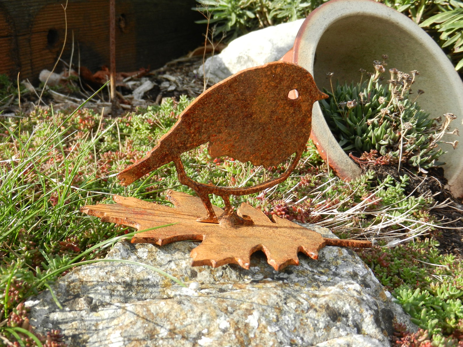 Rusty Metal Robin Garden Decor / Rusty Bird Sculpture / Rusty - Etsy UK