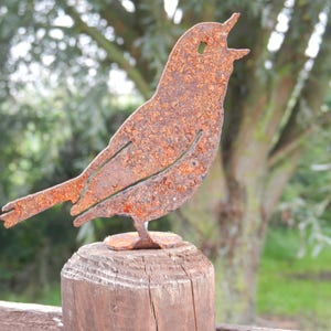 Rusty Sparrow Garden Decor / Rusty Metal Bird Garden Gift / Bird Bath ...
