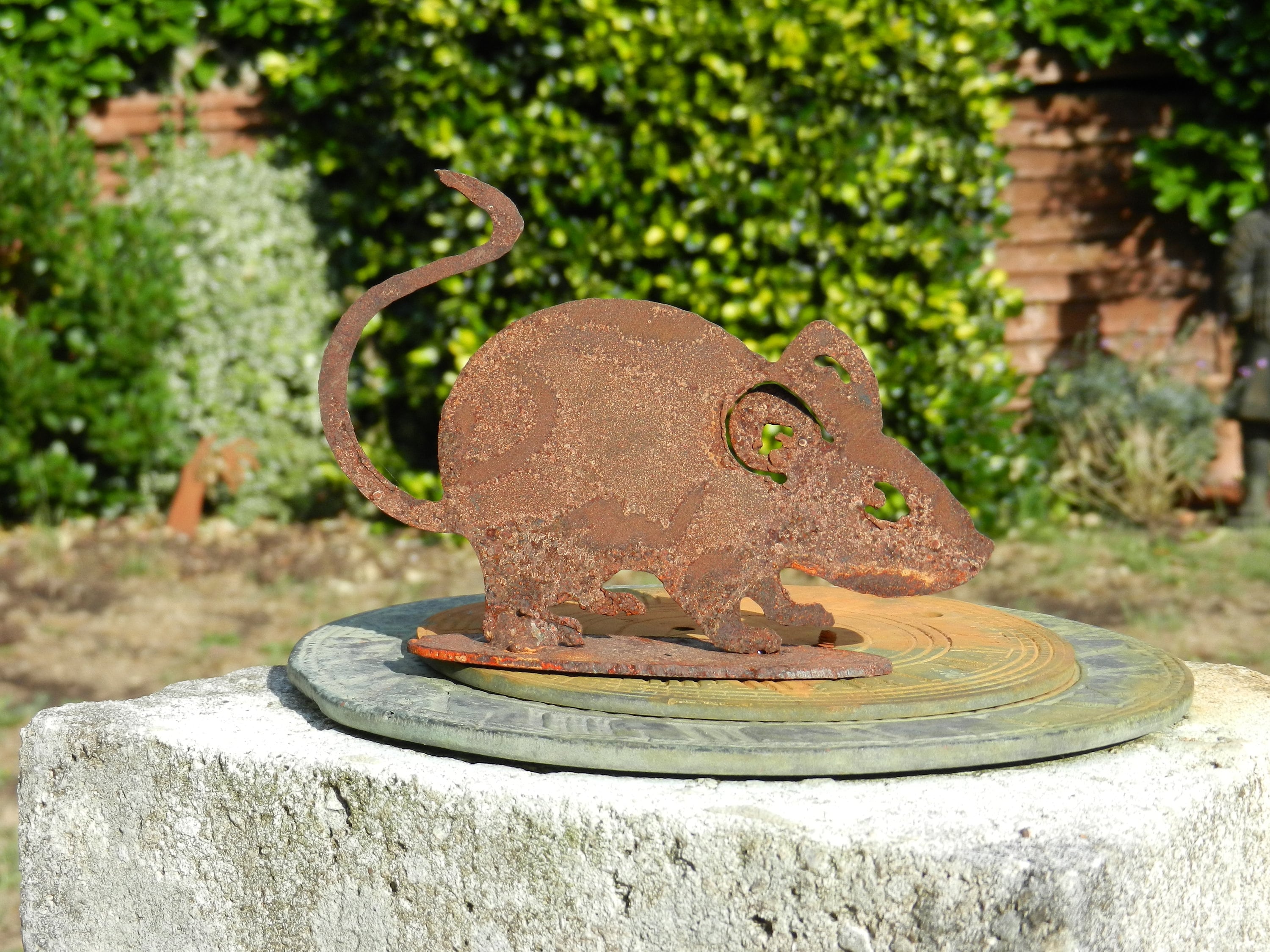 Rusty Metal Mouse Gift / Tiny Mouse Garden Gift / Metal Mice - Etsy ...