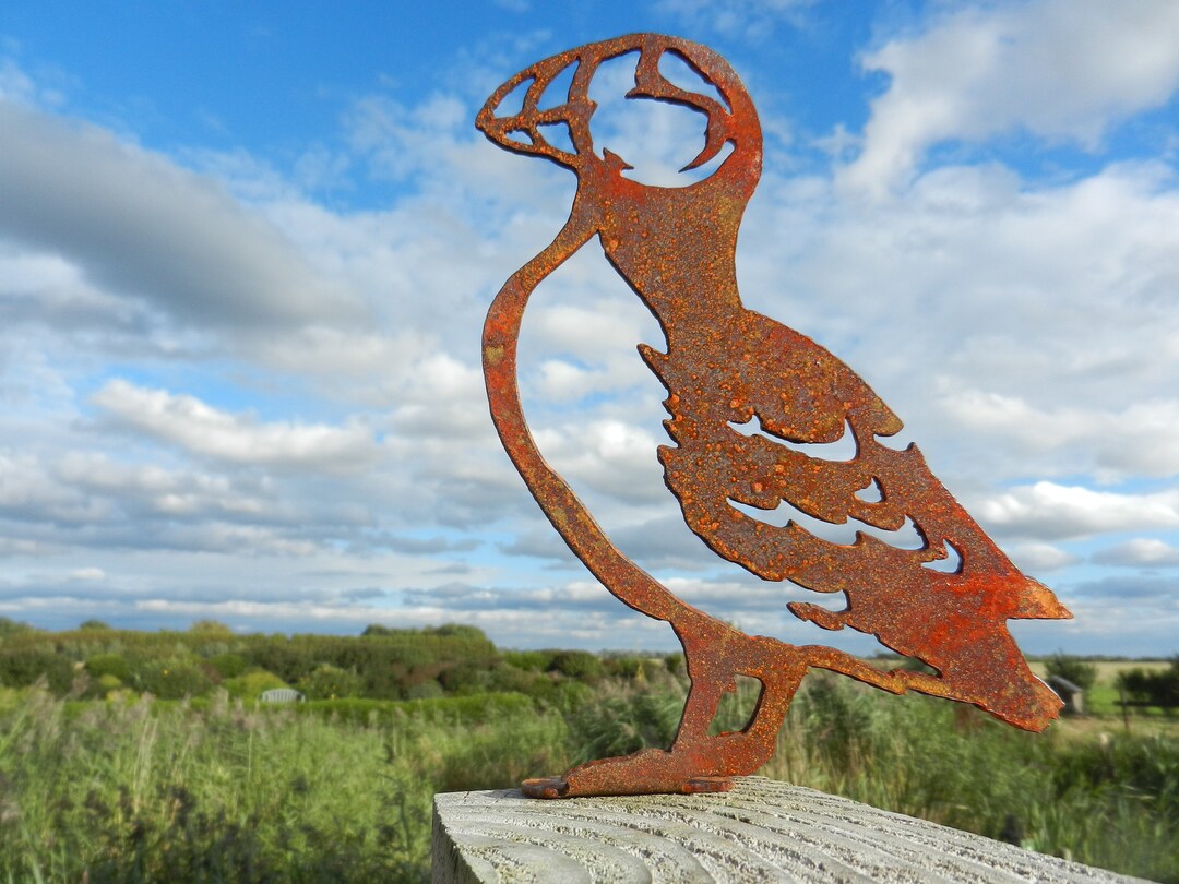 Rusty Metal Puffin Sculpture / Seabird Gift / Puffin Bird Post Topper ...