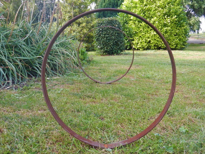 Rusty Metal Ring Sculpture / Garden Rings Rustic Sculpture / Metal ...