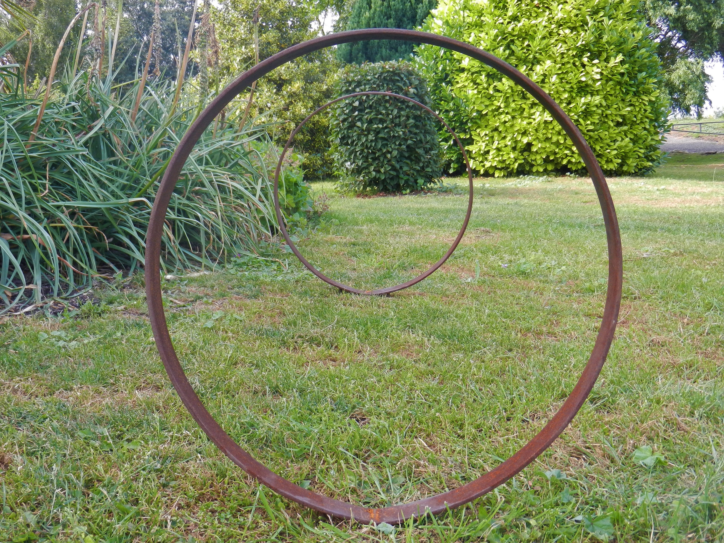 Rusty Metal Ring Sculpture / Garden Rings Rustic Sculpture / Metal ...