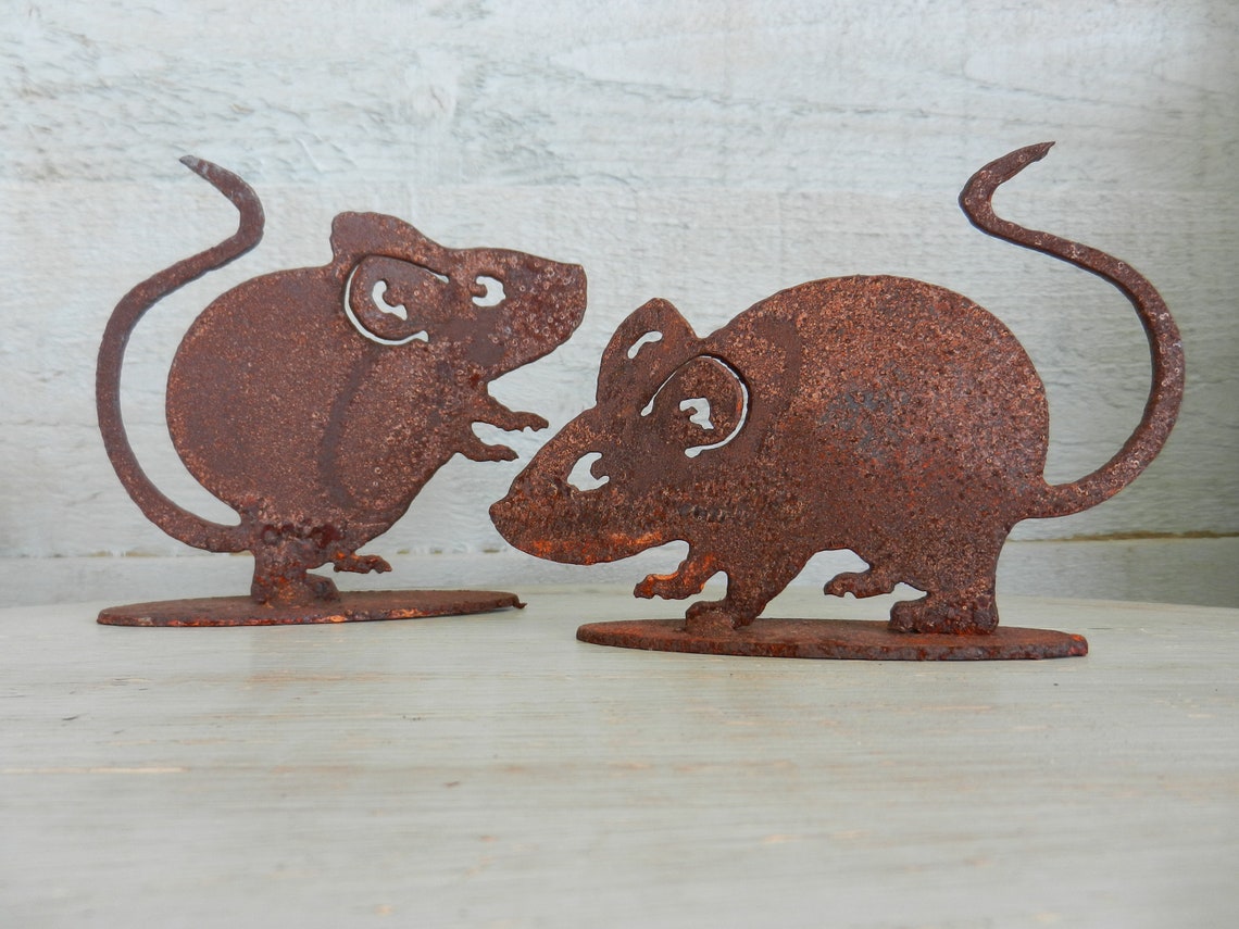 Rusty Metal Mouse Gift / Tiny Mouse Garden Gift / Metal Mice | Etsy UK
