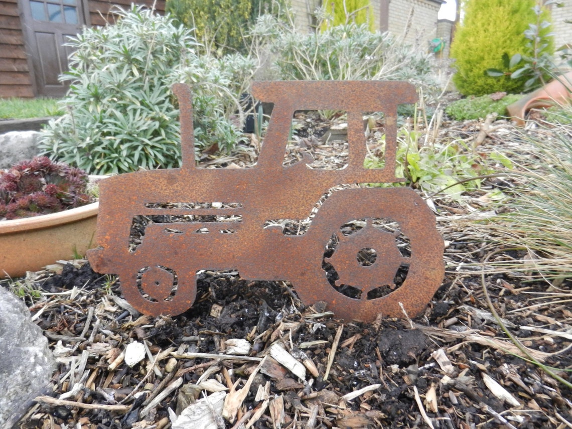 Rusty Metal Tractor / Tractor Garden Art / Tractor Gift / Farm - Etsy