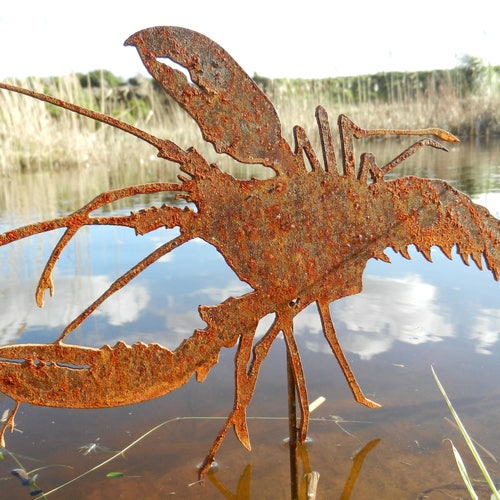 Rusty Lobster Seaside Decor / Rusty Metal Lobster Sculpture / | Etsy