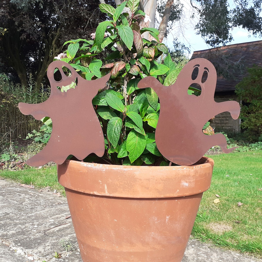 Halloween Ghost / Rusty Ghost Decoration / Halloween Decoration ...