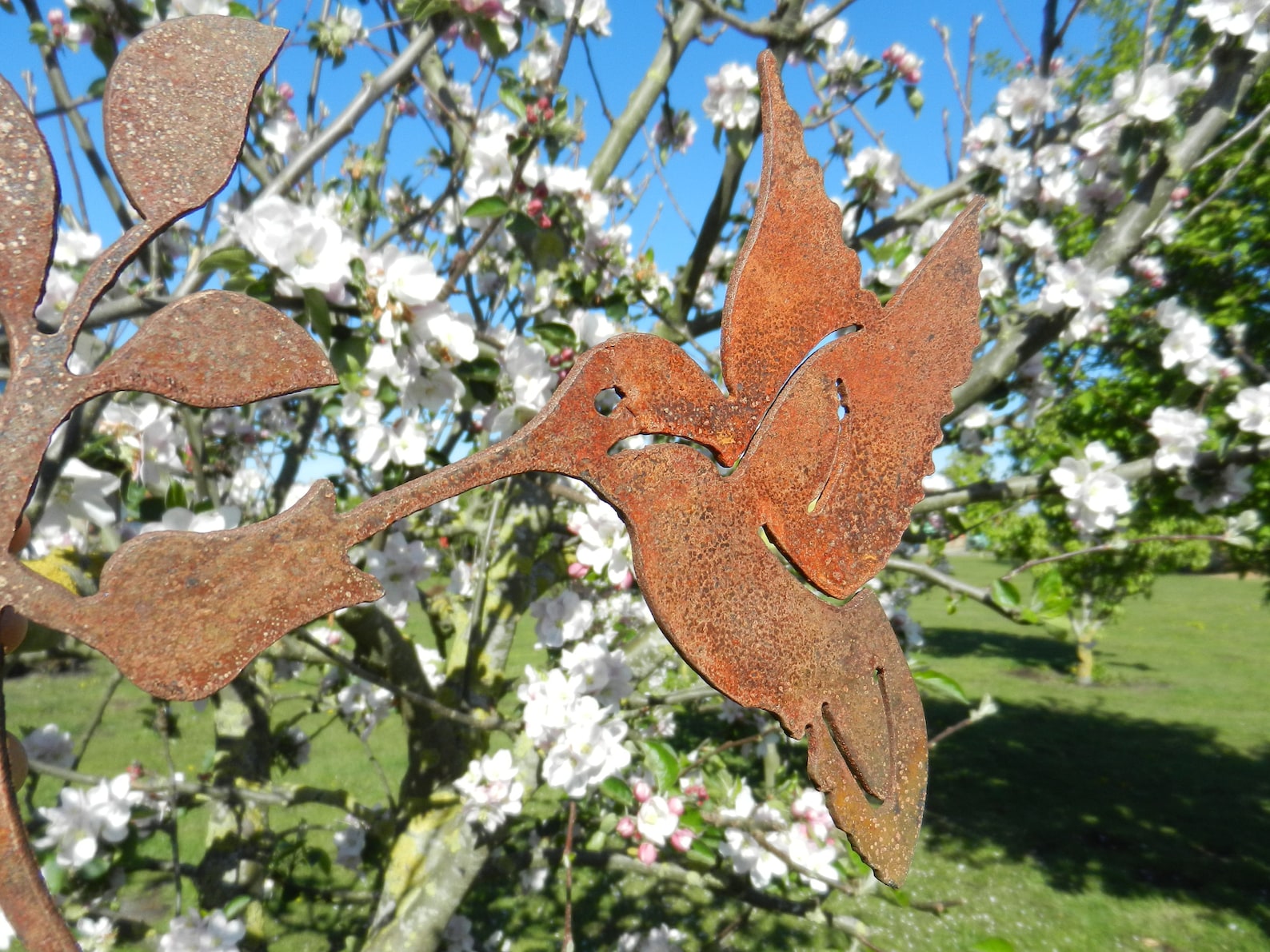 Rusty Bird Garden Gift / Metal Hummingbird Garden Art / Rustic Bird ...