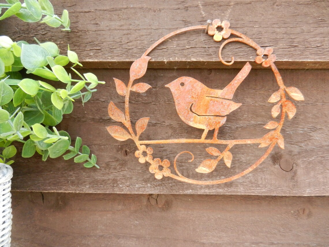 Wren Garden Decor / Rusty Bird Garden Gift / Wren Bird Lover Gift ...