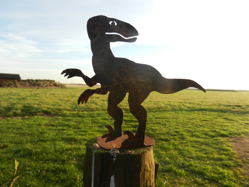 Rusty Metal Raptor Dinosaur Fence Post Topper / T-rex Dinosaur Metal ...