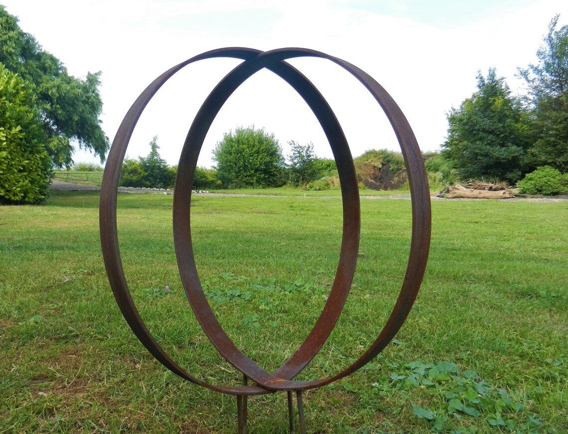 Rusty Metal Ring Sculpture / Garden Rings Rustic Sculpture / Metal ...