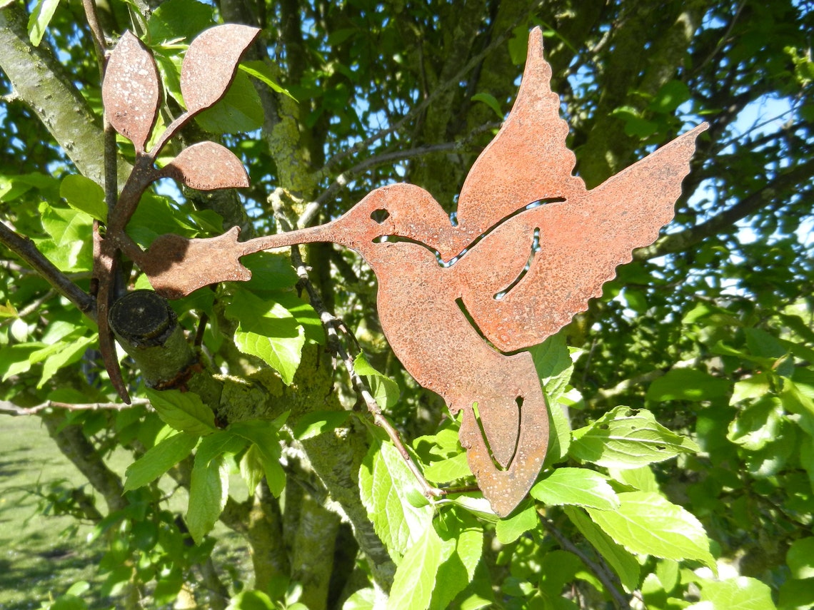 Rusty Bird Garden Gift / Metal Hummingbird Garden Art / Rustic - Etsy