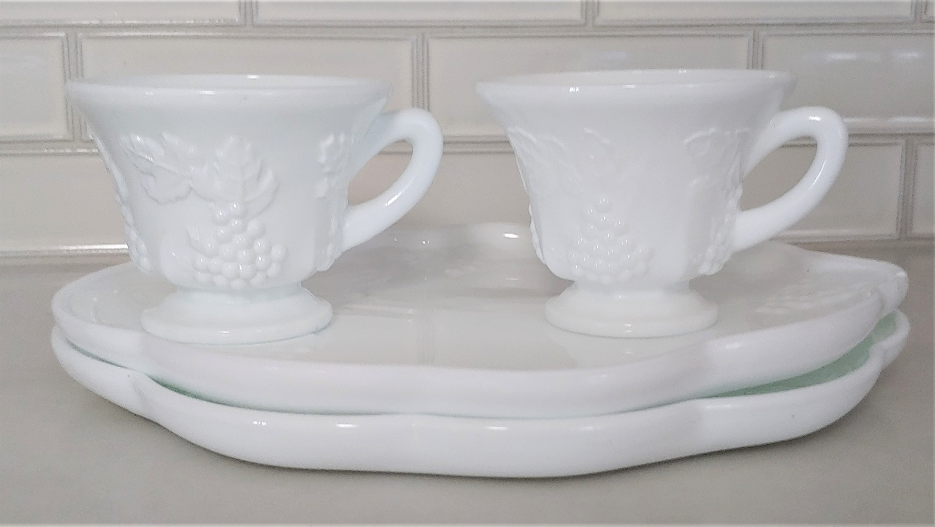 Set of 2 Colony Harvest Snack Plates and Cups With Grape Vine | Etsy