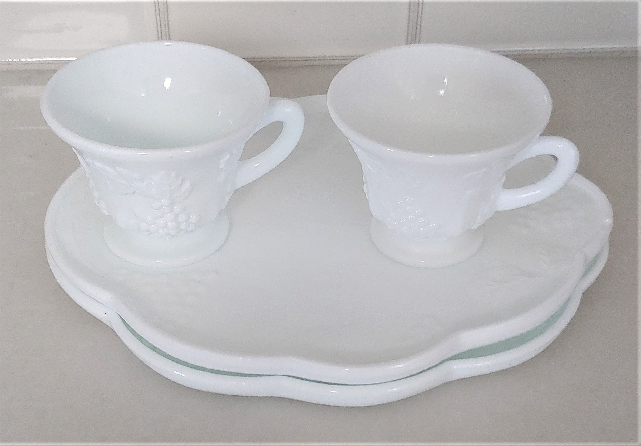 Set of 2 Colony Harvest Snack Plates and Cups With Grape Vine | Etsy