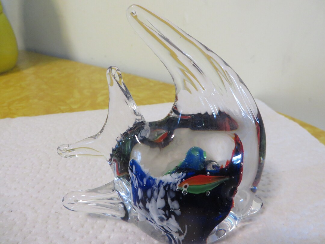 Beautiful Glass Fish Paperweight, Small Fish Inside, Hand Blown, 4.5 ...