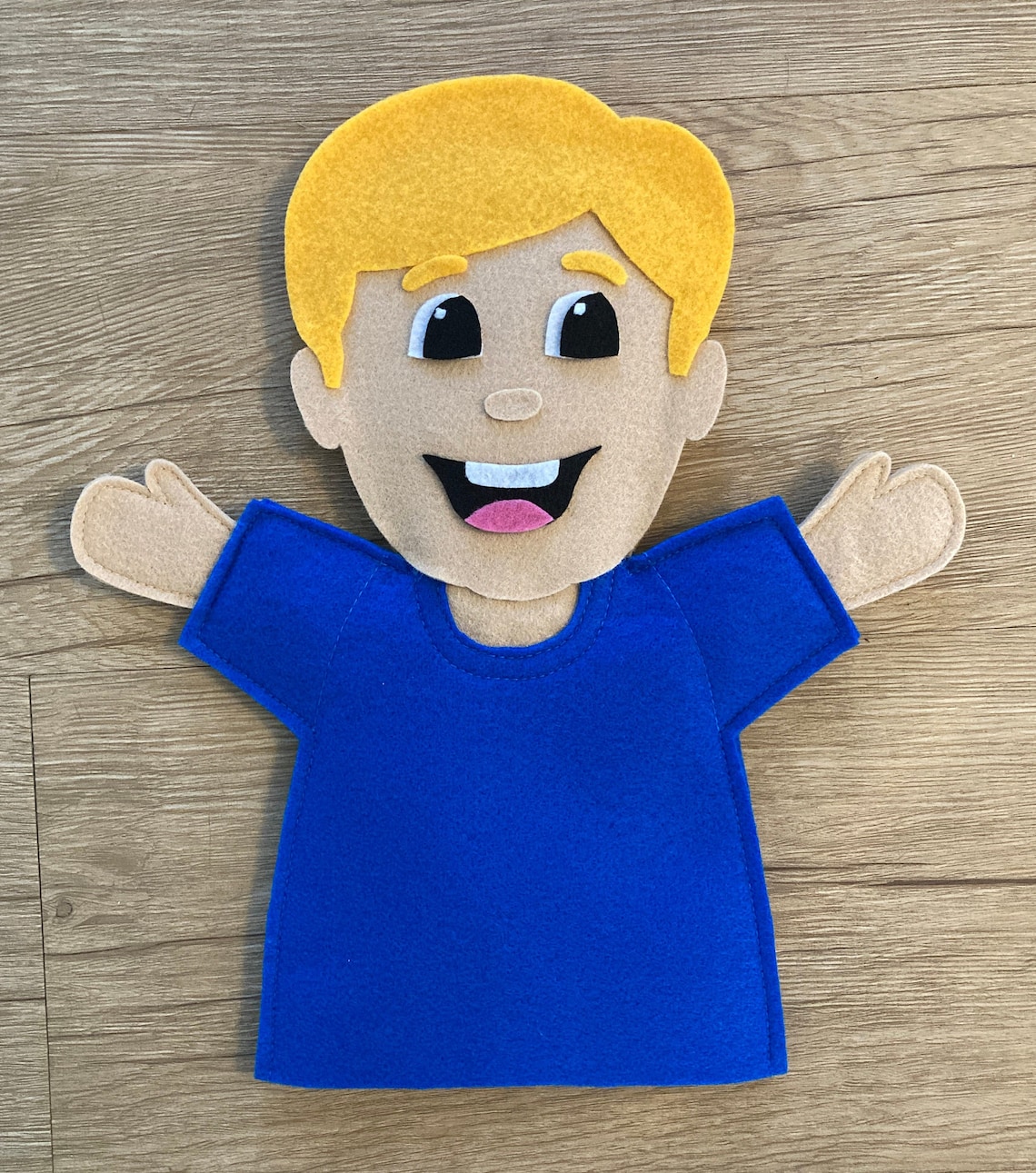 Títere de mano de niña o niño / Títere de fieltro / Joy Boy - Etsy México