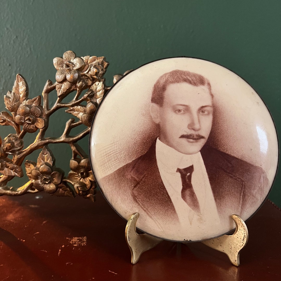 Antique Round Metal Portrait Photograph - Etsy